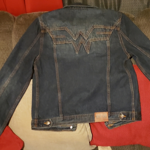Hero Within Store licensed by DC Comics | Jackets & Coats | Wonder ...